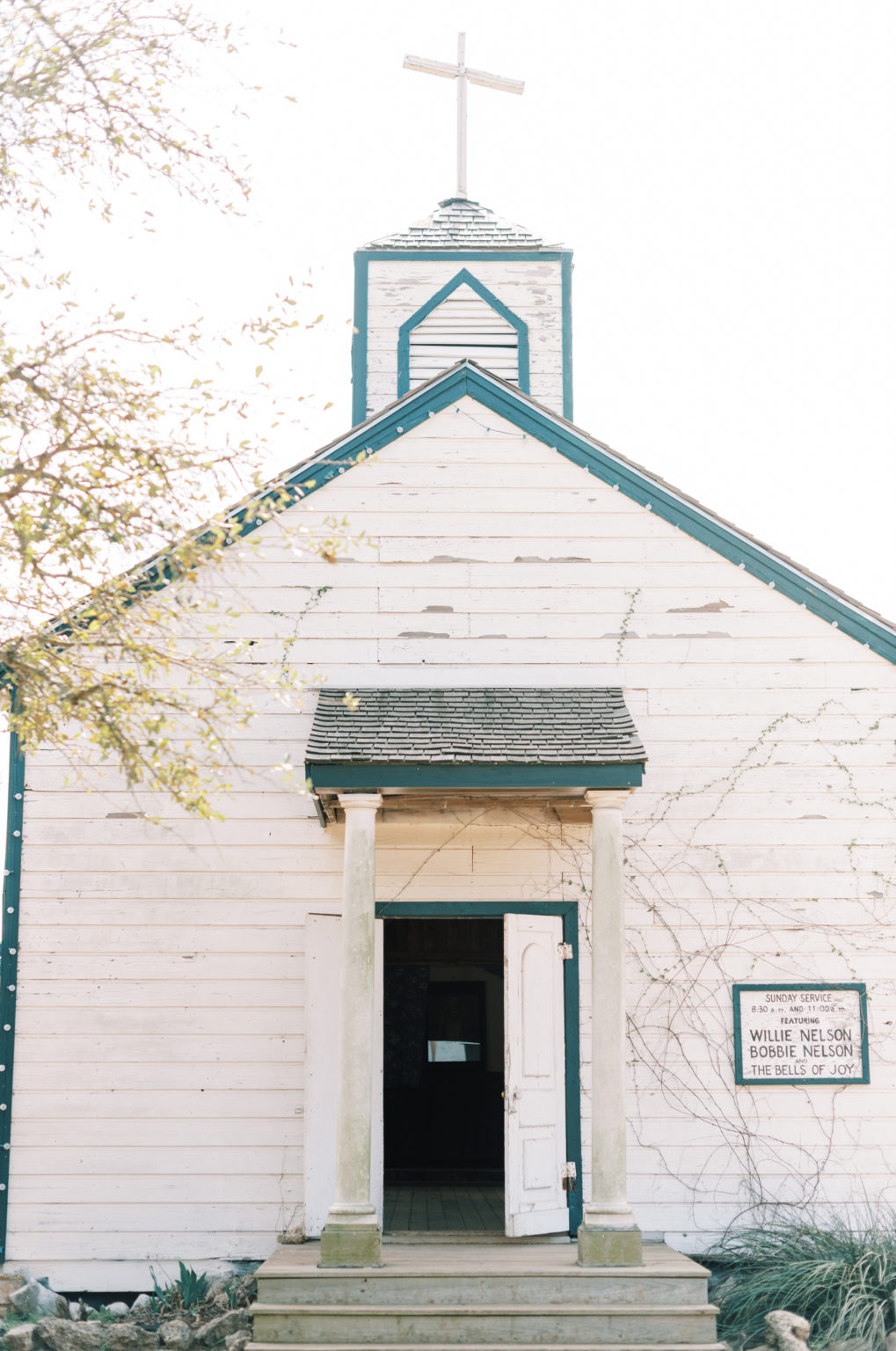 HAYLEY + JOHN | LUCK RANCH - SPICEWOOD, TX - Wedding Photography ...